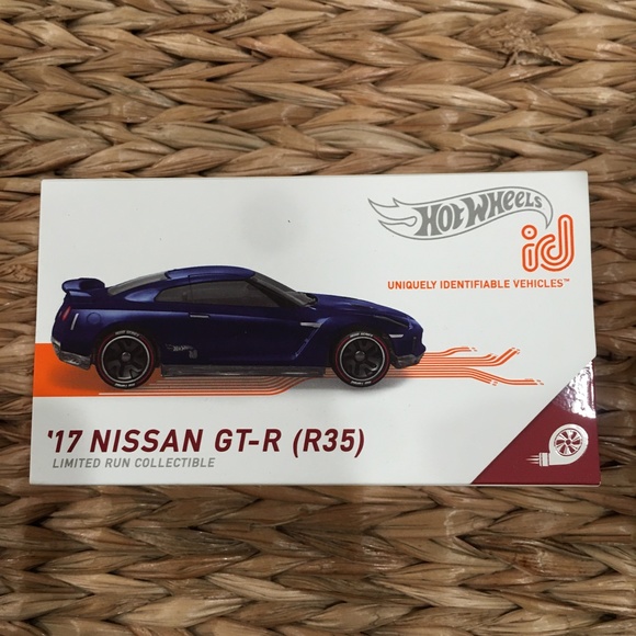 Hot Wheels | Toys | Bundle Hot Wheels Id 17 Nissan Gtr R35 Series 2 ...